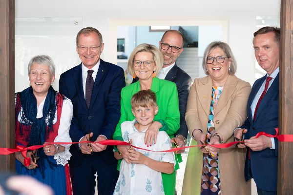 Ein kulturelles Juwel erstrahlt wieder: Neueröffnung der Lehár Villa in ...